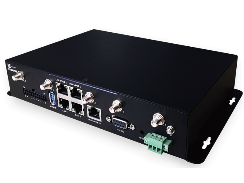 Celerway Stratus Dual 4G LTE Cat 12 - PoE hos Loh Electronics AB